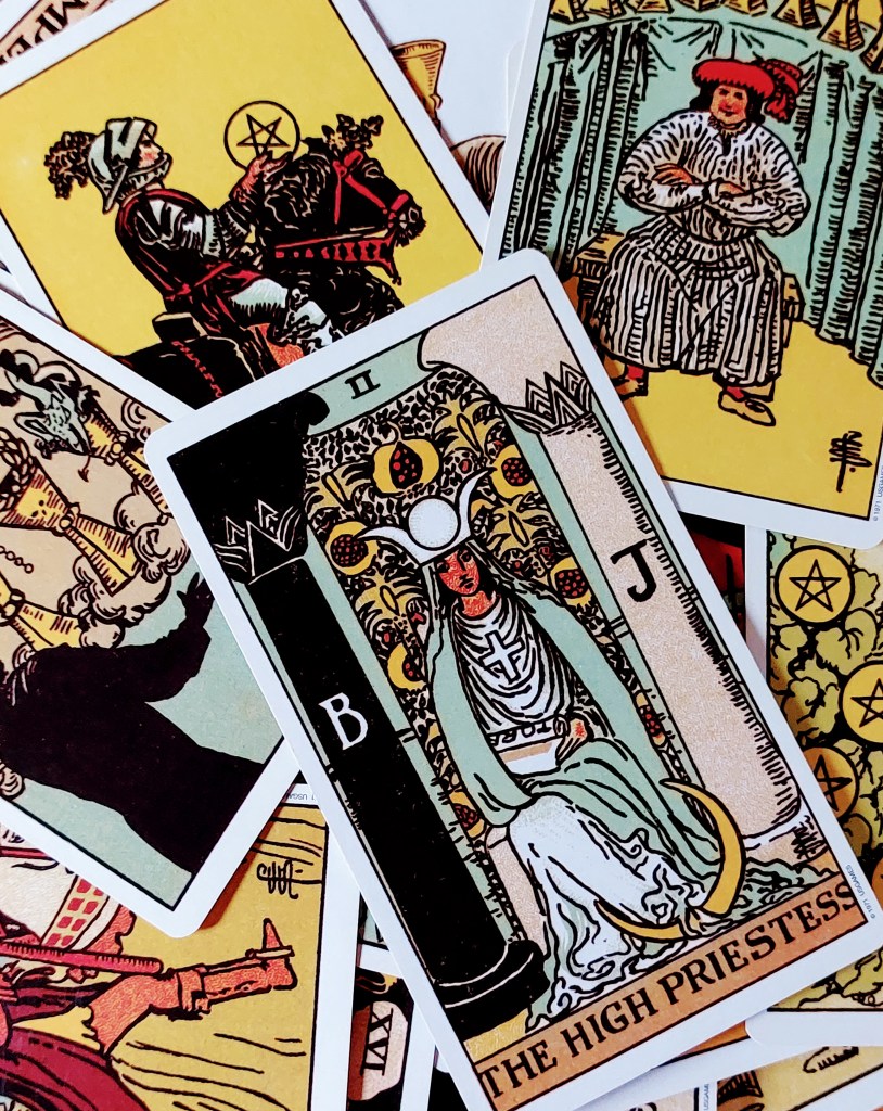 Spells under a minute: Revealing change - Magenta School of Magick